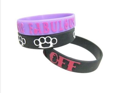 China fashion custom embossed silicone  bracelet for sale