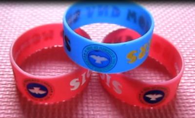 China wide silicone wristband (glow in dark ) for sale