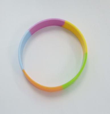 China custom made design segment colors silicone wristband promotion gift for sale