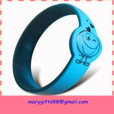 China fashion silicone wrist band solid color on wholesale for sale