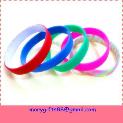 China fashion oil painted silicone bangle manufacture for sale