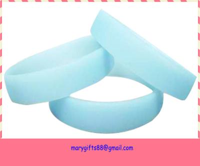 China bulk cheap cool silicone bracelet for sale