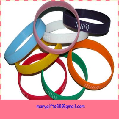China hot sale fashion bracelets cheap rubber silicon wristband for sale