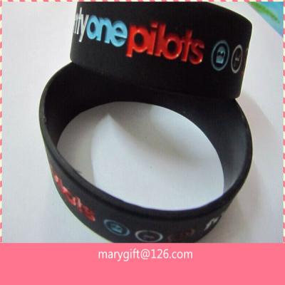China Customized silicone bracelets one inch width for sale