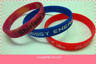 China Popular design hot sale fashion silicon bands for sale
