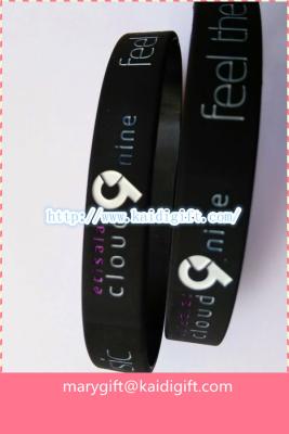 China Unisex mosquito repellent Custom Shape Silicone Wristbands for sale