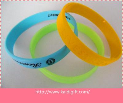 China Colorful Sports Silicone Bracelets Rubber Wristband With Deboss LOGO for sale