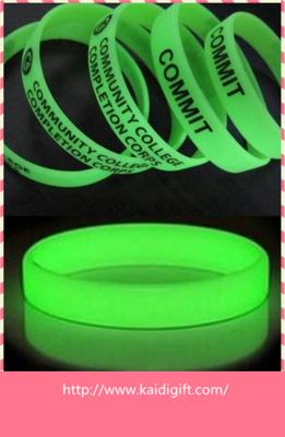 China new silicone wristbands,cheap custom silicone wristbands for sale