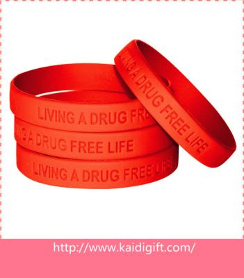 China Cheap Custom Silicone Bracelet Set Jewelry Supplier for sale