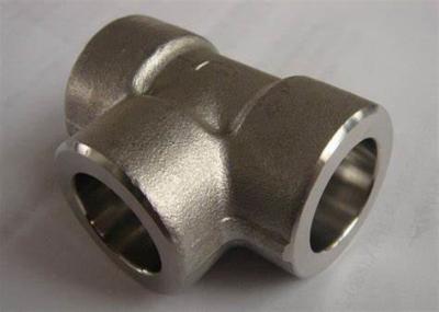 Cina 6000LB il T uguale ASME B16.11 ha forgiato l'accessorio per tubi d'acciaio in vendita