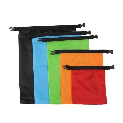 Cina Bagno asciutto impermeabile leggero per campeggio 30D Nylon Logo personalizzato in vendita