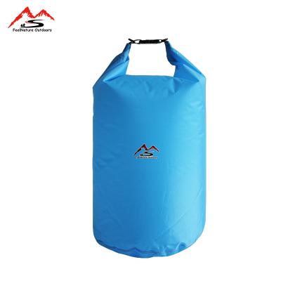 Cina Sacchetto asciutto impermeabile in poliestere blu per campeggio 5L 10L 20L 40L 70L in vendita
