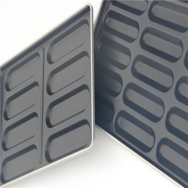 42435 18 Mold Glazed Aluminized Steel Individual ePAN Hot Dog Bun Pan