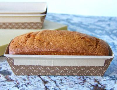 Cina Muffa eliminabile di Oven Paper Baking Loaf Pan di microonda rettangolare in vendita