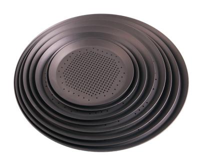 Cina RK Bakeware China-Hard Coat Anodized Perforated Thin Crust Pizza Pan for Pizza hut in vendita