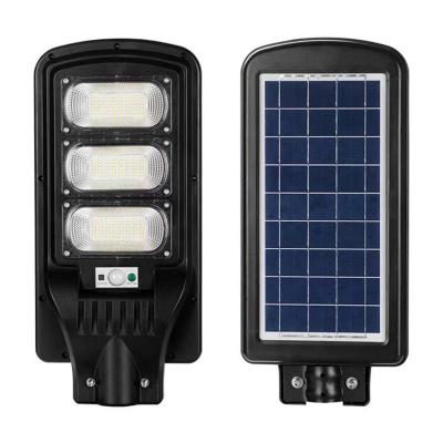 China 50000 Hours Lifespan 100W-400W IP65 Waterproof Solar Street Light For Yard Garden for sale