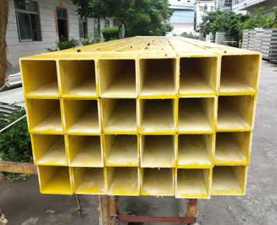 China Anticorrosivo FRP tubo quadrado impermeável e isolamento térmico tamanho personalizado para marinha / química / construção à venda