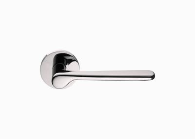 Cina maniglie di porta interna moderne d'ottone 64mm delle maniglie di porta di 139mm per hardware domestico in vendita