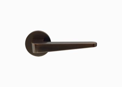 Cina Supporto d'ottone antico dell'OEM delle maniglie di porta della cucina 132mm 63mm in vendita