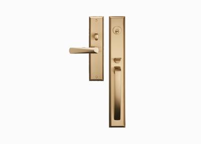Cina Lo scudo d'ottone HandleSet Front Door Entry Handle di Amertop e la serratura di chiavistello senza molla di scatto hanno messo il singolo cilindro in vendita