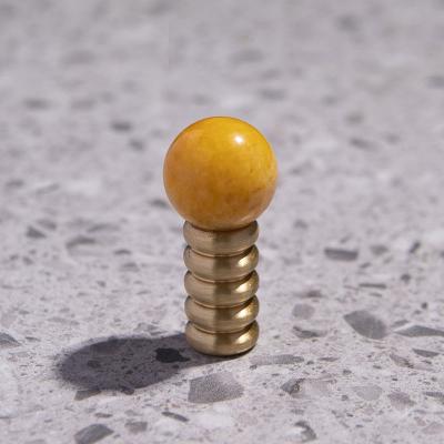 Cina La tirata d'ottone del Governo di progettazione unica tratta il gancio 63*14mm fissati al muro del cappotto in vendita
