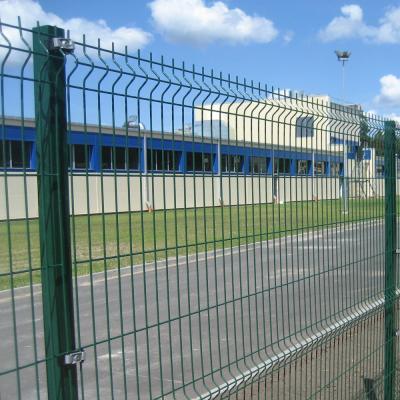 China pvc fence garden 3D bend wire mesh fence,triangle femce with peach square round post factory for sale
