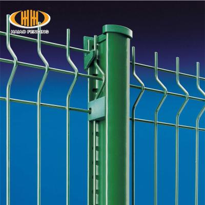 China Triangular Bends Welded Wire Mesh Fence Factory In China for sale