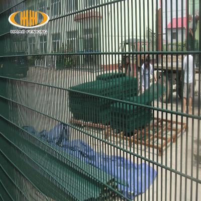 China South Africa Anti Climb Galvanized Steel Wire Prison Mesh 358 Security Fence for sale
