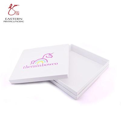 China Customized Quantity Paperboard Gift Box with Lid | Scarf Packaging for sale