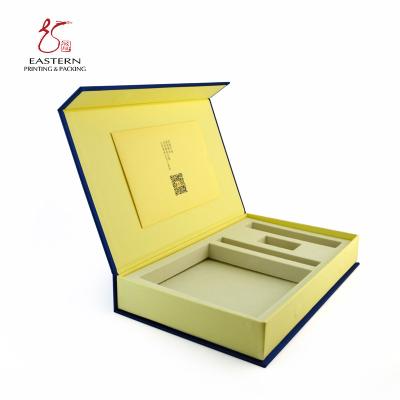 China Recyclable CMYK 4C Printing Hard Cardboard Gift Boxes With Magnetic Lid for sale