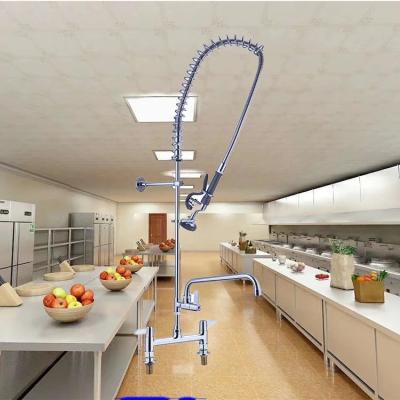 Cina Flessibile prelavaggio lavandino mixer Deck Mount commercial lavandino spray in vendita