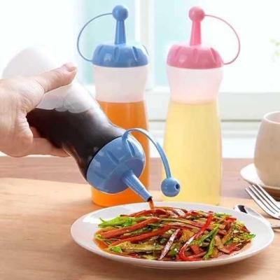 Cina 320ml 440ml Bottiglia di plastica per il spremitura del ketchup per pomodori in vendita
