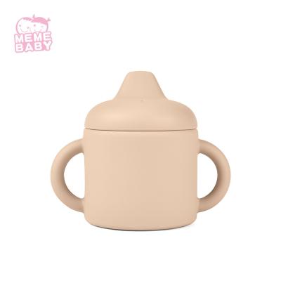 中国 シリコーンの赤ん坊のコップのDrinkware Ecoの北欧のわら水Sippyの再使用可能なコップ 販売のため