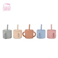 China Lightweight Soft Texture 220ml Silicone Straw Cup With 2 Handles for sale