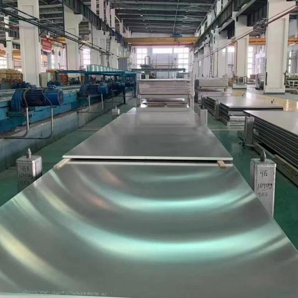 Industria globale 0,4 mm lamiera di alluminio competitiva con finitura lucida lucidata