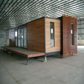 China Luxury Container Space Box Modular Prefabricated Metal Homes Livable House Villa 40ft Single Wide for sale
