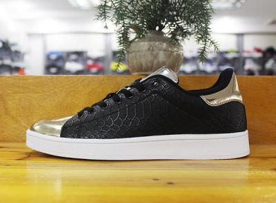 China 36-41 PU upper rubber outsole white and black casual women shoes wholesale for sale