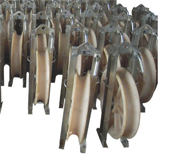 Single Sheave Rope Pulley Block , 5-55kN Rated Load Wire Stringing Blocks