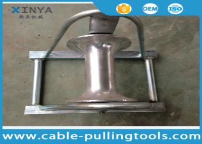 Chine Rouleau en aluminium droit de câble galvanisé avec le câble maximum du diamètre 150mm à vendre