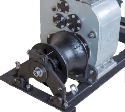 Cina Estrattore di 3 Ton Diesel Engine Cable Winch per il cavo metallico che tira nella costruzione di potere in vendita