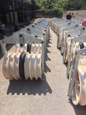 China 508–916mm Large Diameter 20–150kN Rated Load 7 Sheaves MC Nylon Stringing Blocks for Transmission Line Cable Pulling for sale