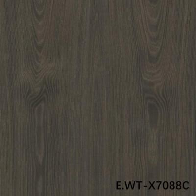 China Finca de madera de alta calidad de ingeniería de nuez europea E.WT-X7088C Corte de corona Tres flores para decoración de puertas en venta