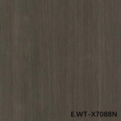 China Finca de madera de alta calidad de ingeniería de nuez europea E.WT-X7088N Cuarta corte recta de color oscuro 2050 mm de longitud para el gabinete en venta