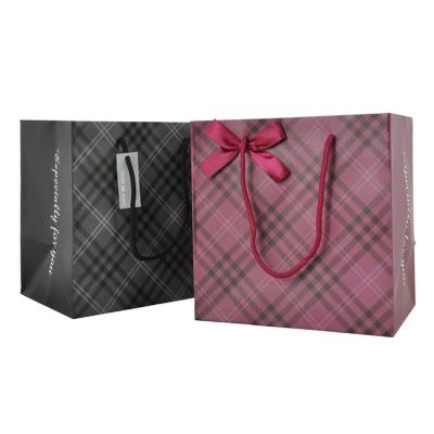 China personalized boutique clothing bag custom printing eco-friendly paper shopping bags for sale