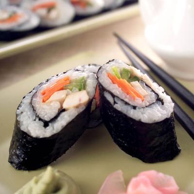 China Seaweed Dried Nori Sheets 100 Per Bag Golden Green For Sushi for sale