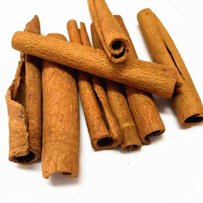 Cina Durata di conservazione 12 mesi Spezie secche di cannella Spezie naturali di sapore piccante Erbe aromatiche in vendita