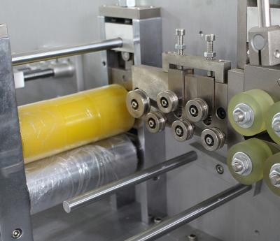 China Non-woven Mask Ear-Loop Sealing Making Machine with High Efficiency for sale