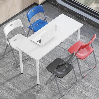 Cina Edificio per uffici Sedia da pranzo in plastica pieghevole impilabile 40*40*78cm per banchetti in vendita