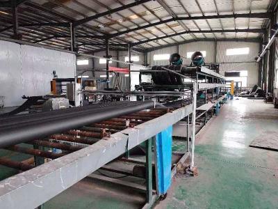 Cina Linea di produzione di tubi di gomma di schiuma Hsd-90mm Manovrabile e facile da installare in vendita