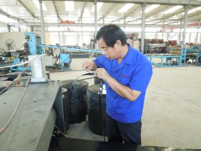 Cina Linea di produzione di tubi di gomma resistenti all'invecchiamento/fogli di produzione di tubi di isolamento elastomerici in vendita